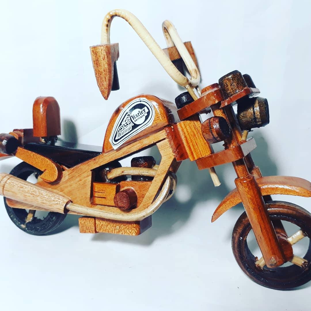 Mainan Motor Harley Kayu Klasik Jadul Craft Wooden Miniatur Moge Gift ...