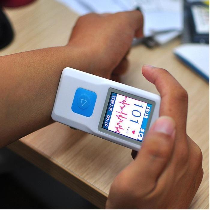 Mesin Deteksi Jetak Jantung Portabel ECG EKG CONTEC PM10 USB Bluetooth ...