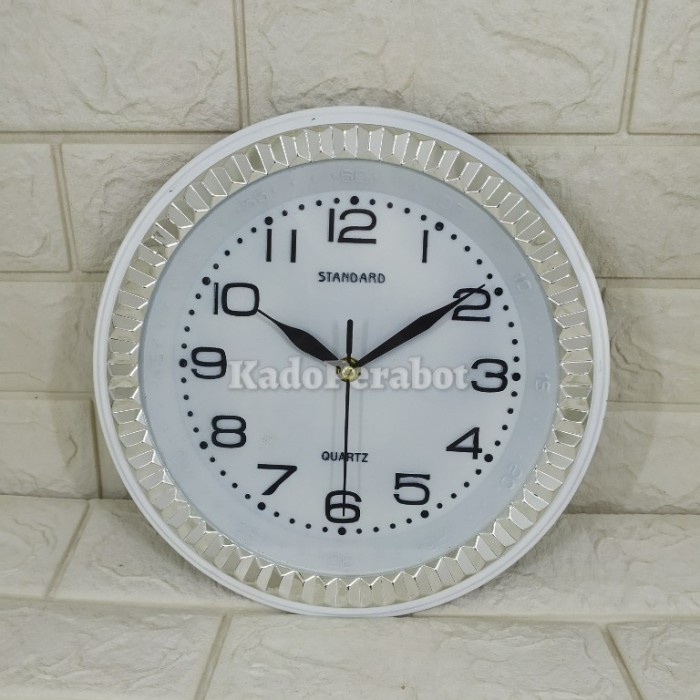 jam dinding standard bentuk lingkaran | Lazada Indonesia