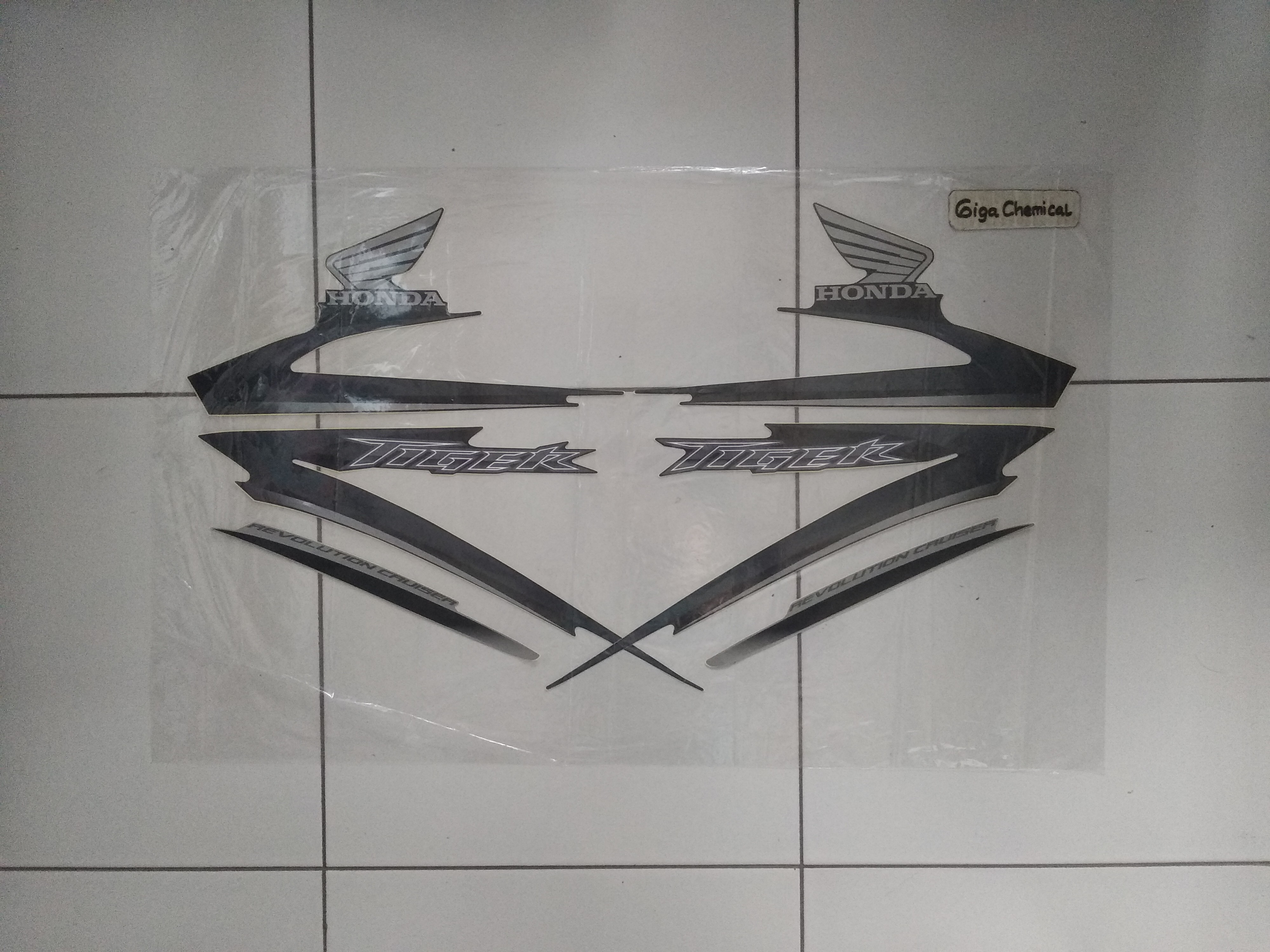 Striping Sticker Lis Honda Tiger Revo PC 2009 2010 Hitam Corak Sillver ...