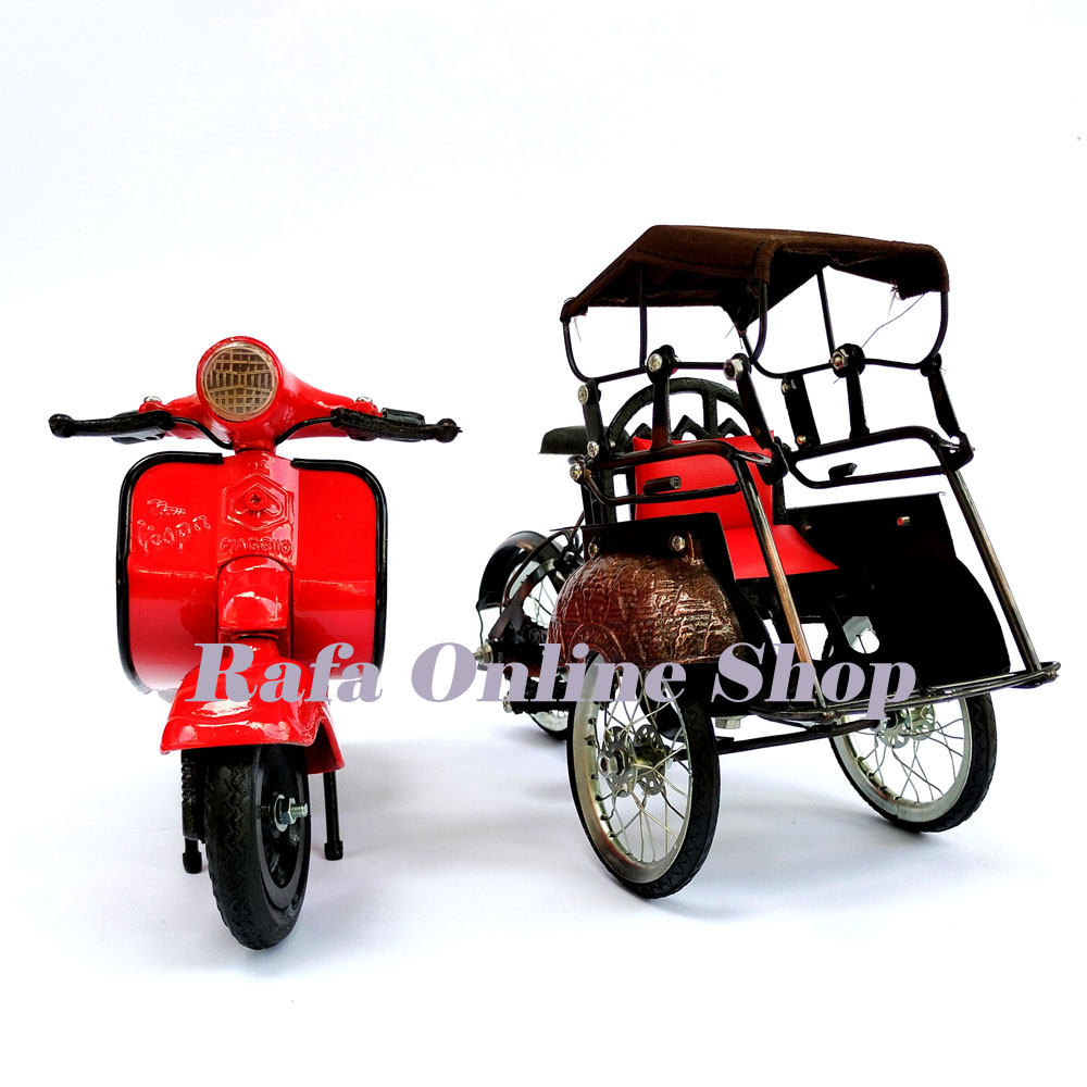 Satu Set Miniatur Becak Jawa / Jogja dan Miniatur Vespa Antik / Unik ...