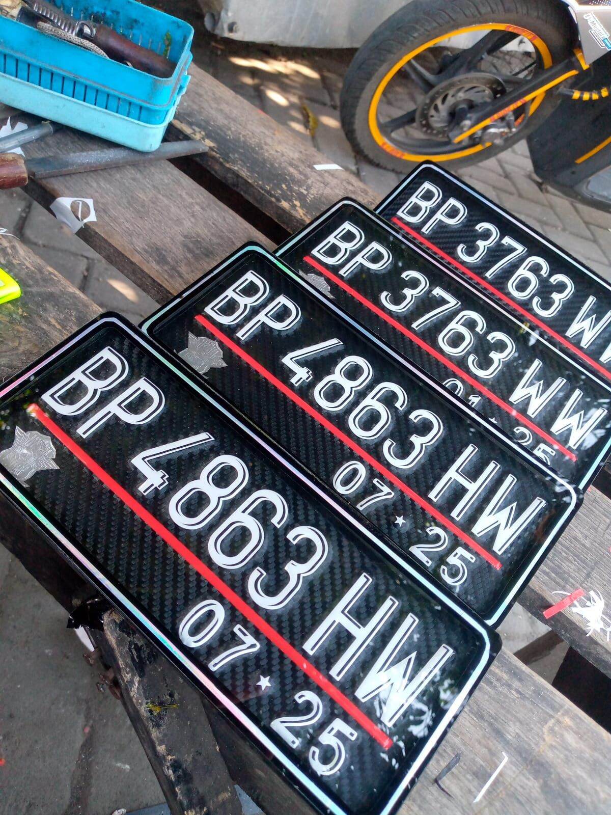 VARIASI PLAT NOMOR SEPEDA MOTOR, PLAT + MIKA ACRYLIC + KARBON + STIKER ...