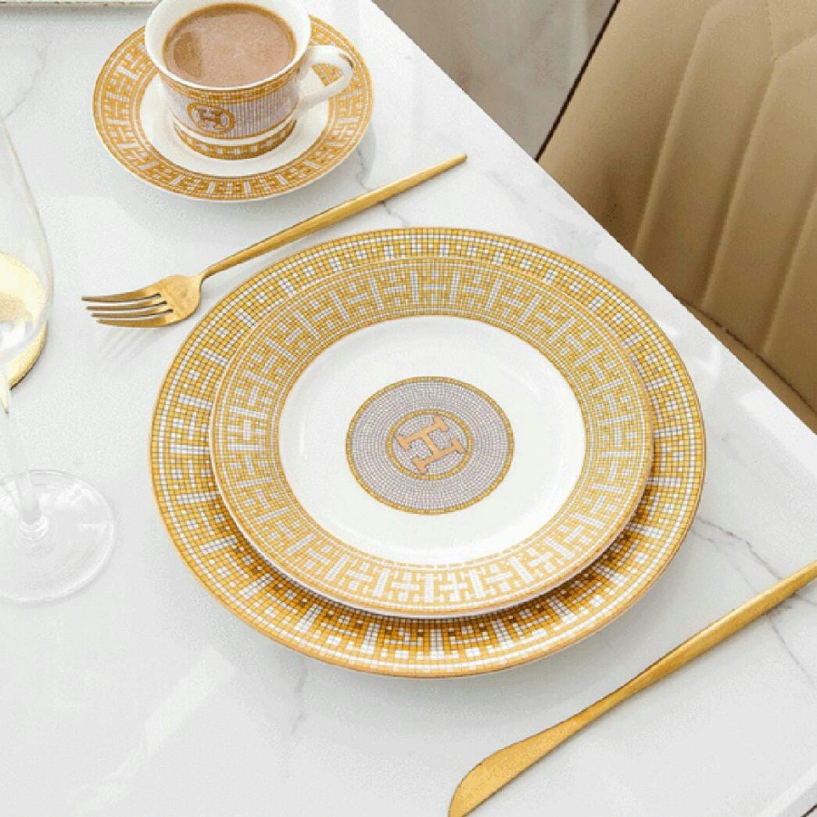 piring makan keramik piring hermes piring sultan piring brand mewah ...