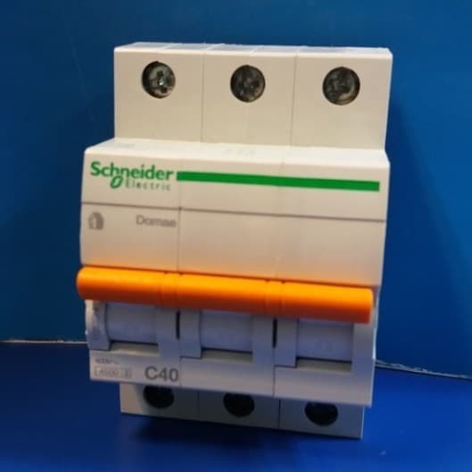 MCB 3P 40A 3Phase 40A 3Pole 40A Domae Schneider | Lazada Indonesia