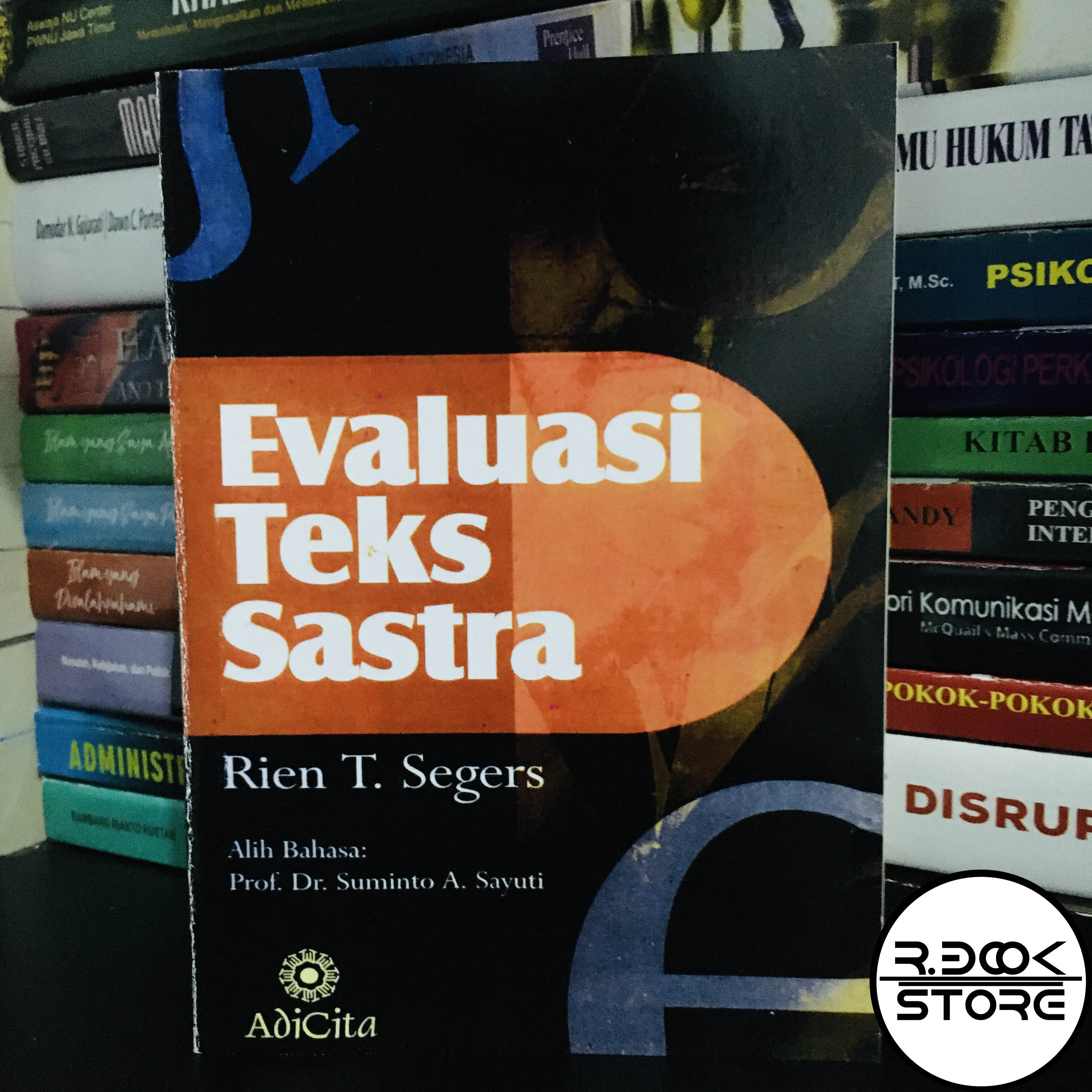 EVALUASI TEKS SASTRA - RIEN T. SEGERS | Lazada Indonesia