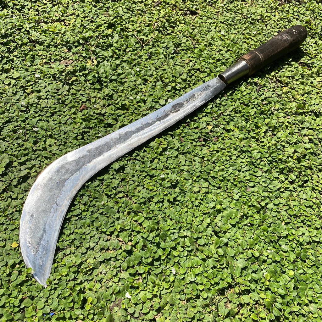 Bendo Panjang Babat Semak Baja Per Gagang Kayu Serbaguna - Golok Dorit ...