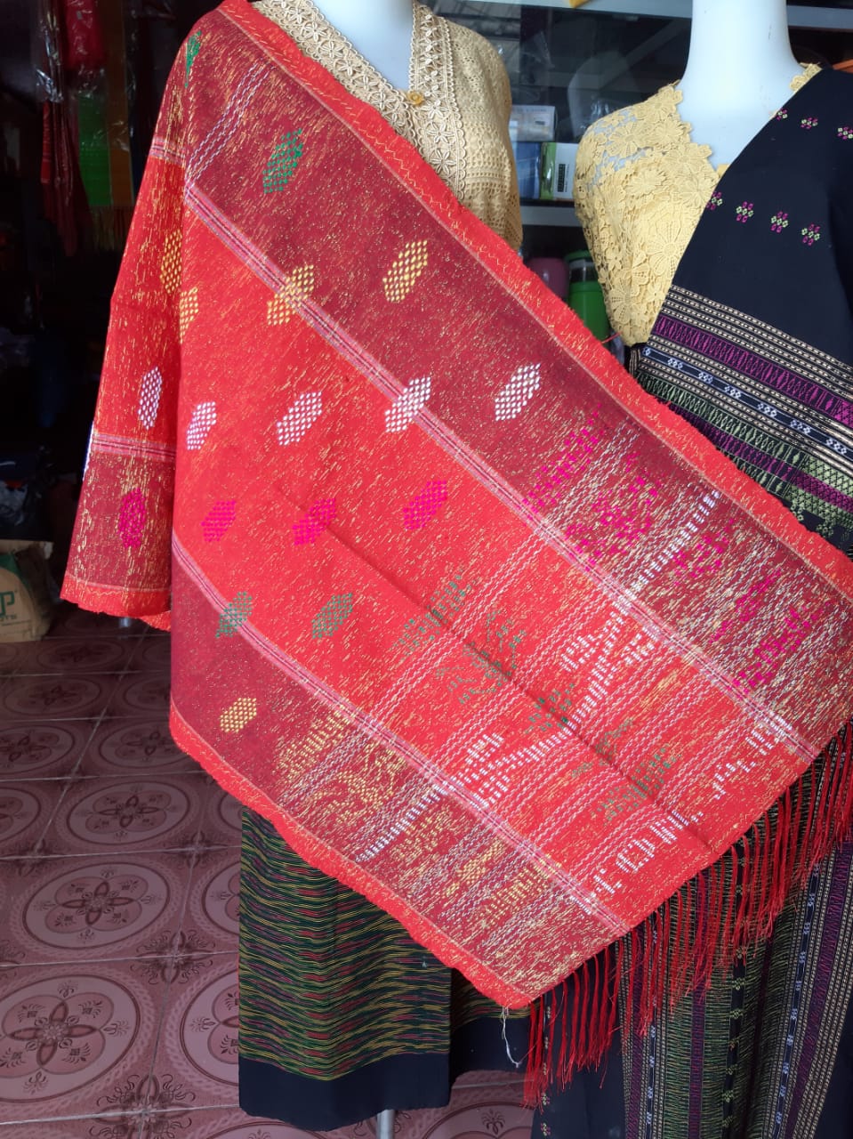 ULOS SADUM ULOS BATAK TOBA KAIN TENUN PAKAIAN ADAT BATAK SELENDANG | Lazada Indonesia