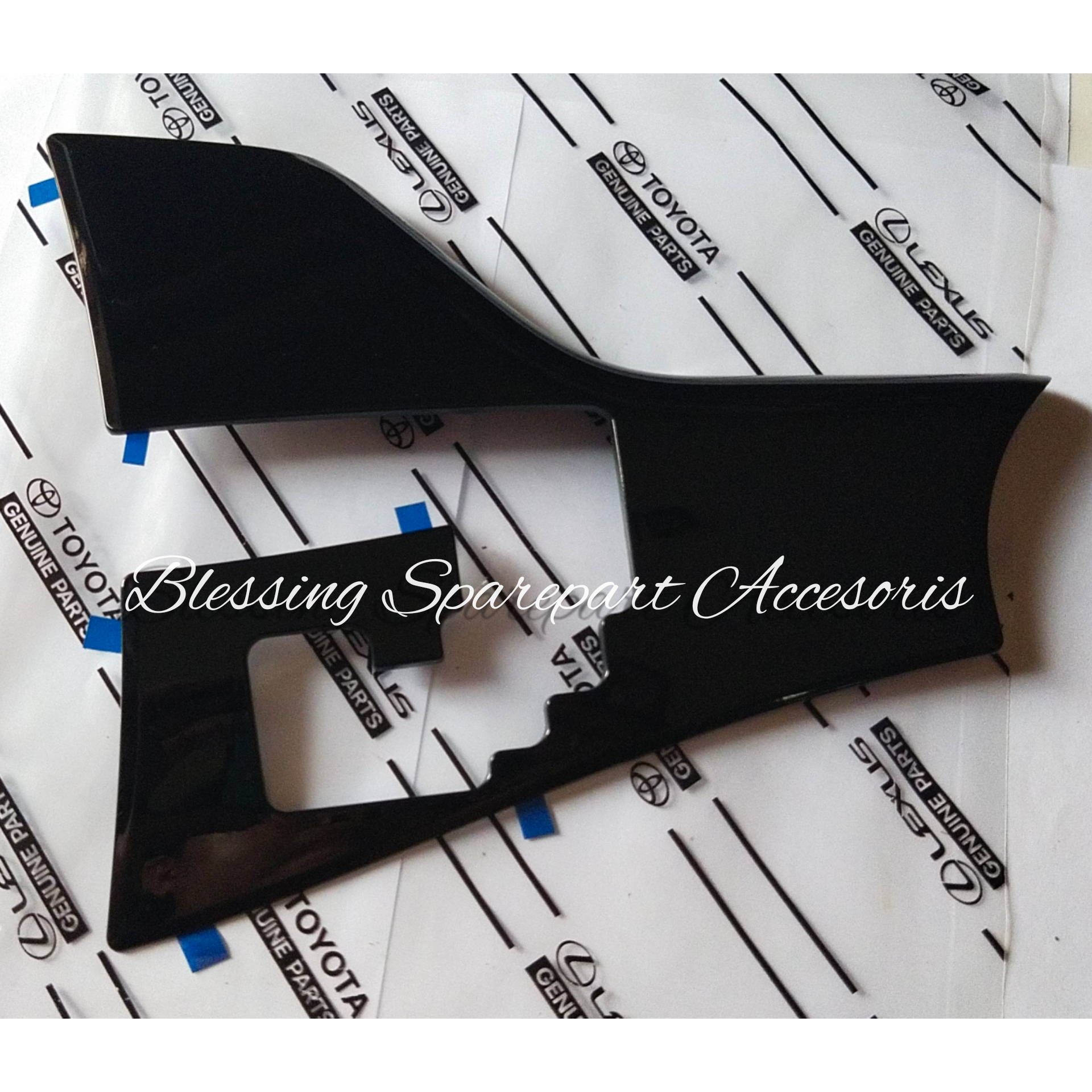 Cover Panel Perseneling Gear Knop Panel Shifter Black Piano Innova ...
