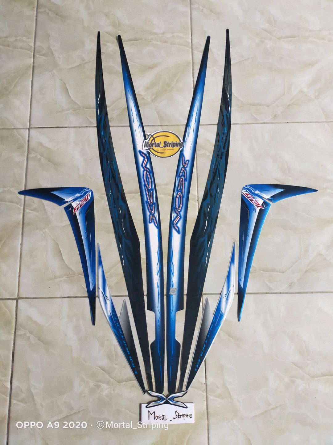 STICKER STRIPING FULLSET LIS LIST BODY MOTOR YAMAHA XEON 125 KARBU ...