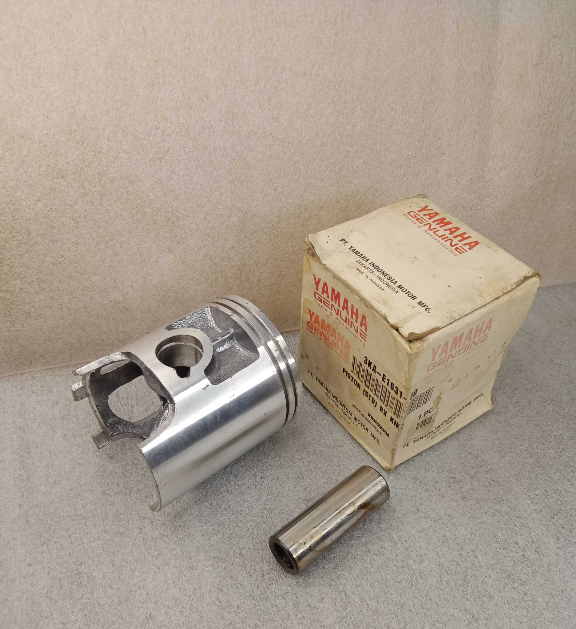 Seher RX King 3KA Standar 00 Piston only Original Yamaha NOS PISTON ...