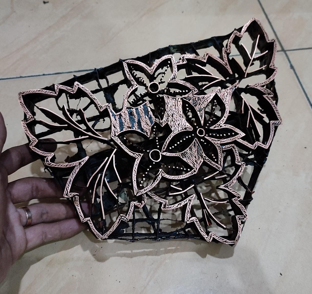 Alat Cap Batik Bahan Material Tembaga Kuningan Motif Daun Berbunga ...