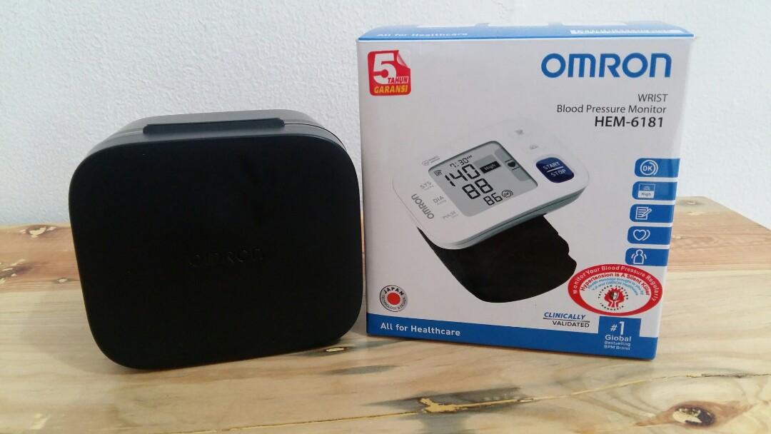 OMRON HEM-6181 Tensimeter Digital Alat Ukur Tensi Darah HEM6181 ...