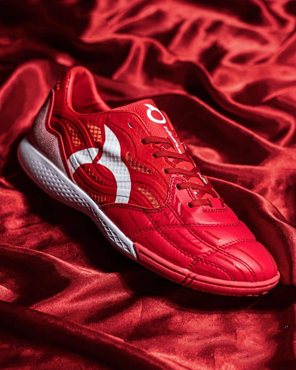 ortuseight catalyst vision v3 K-lea otred otrange in sepatu futsal ...