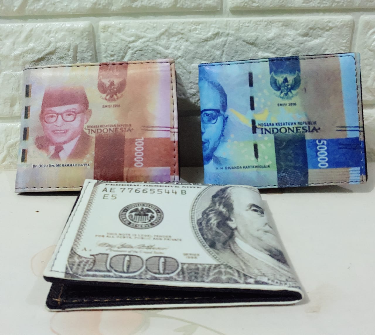 DOMPET MOTIF LOGO UANG GAMBAR DUIT GAMBAR DOLLAR UANG 100 RB UANG 50 RB ...