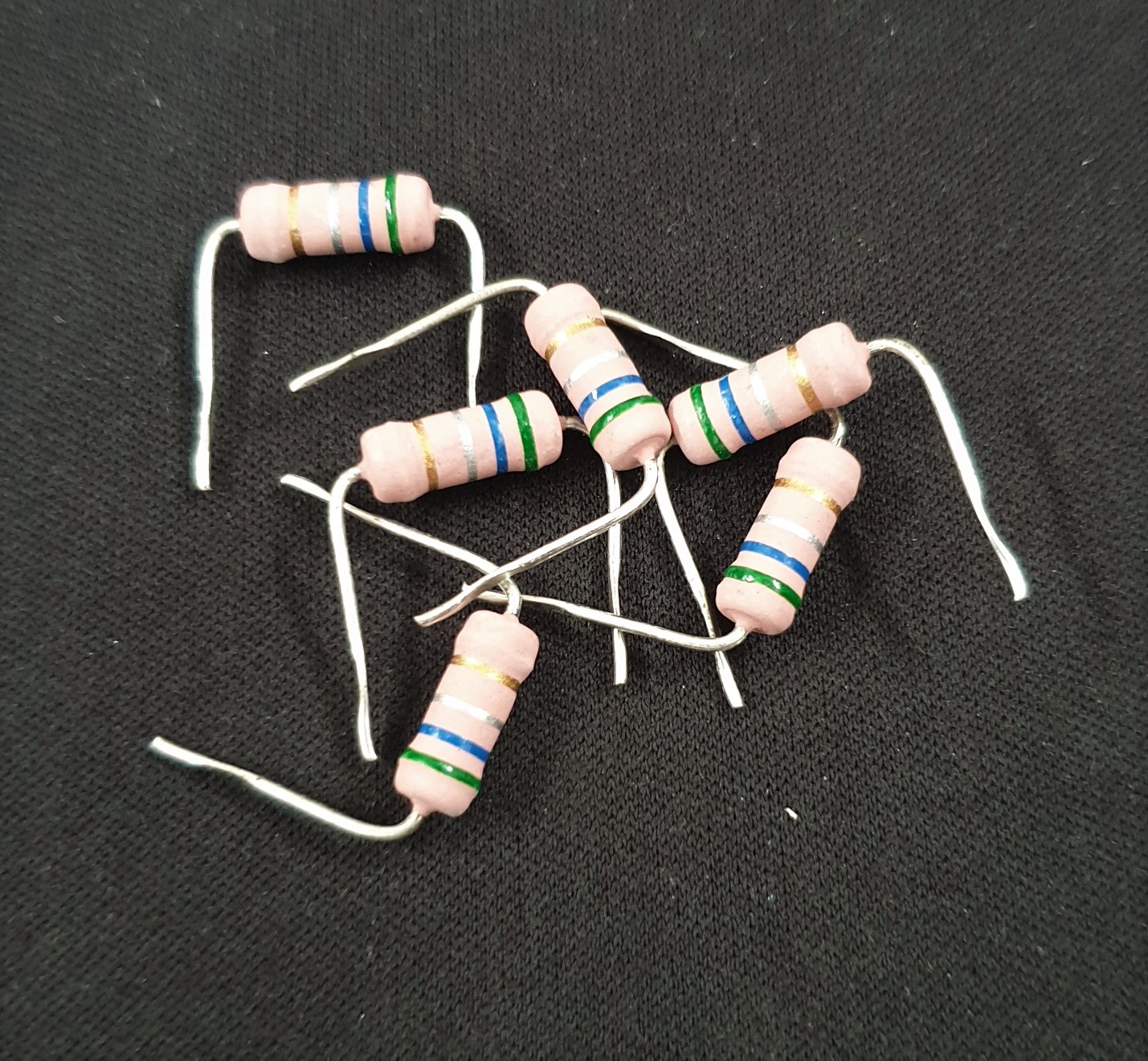 Resistor 2W 0.56 Ohm 5persen Toleransi | Lazada Indonesia