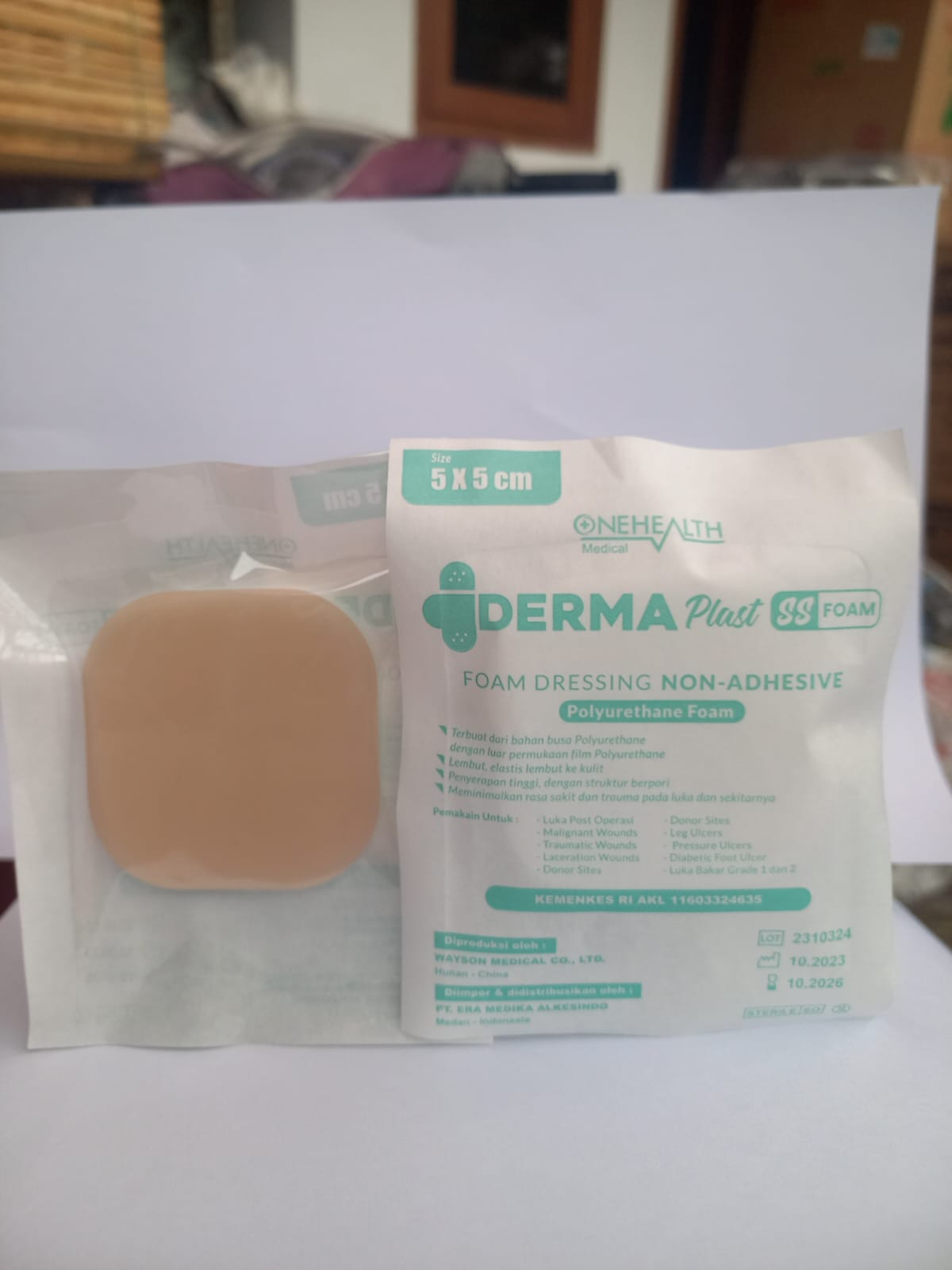 SS Foam Dressing Non Adhesive Dermaplsat 10x10 cm Plester Luka Anti Air ...