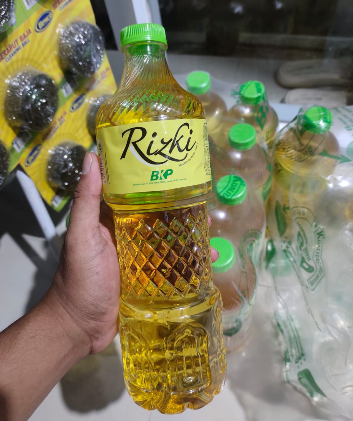 Minyak Goreng Rizky 900 ml jernih | Lazada Indonesia