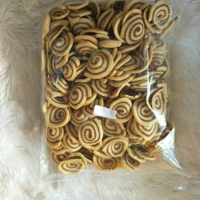 Share: 0 Kue Kuping Gajah Besar / Kuping Gajah Putih Coklat 250gr ...