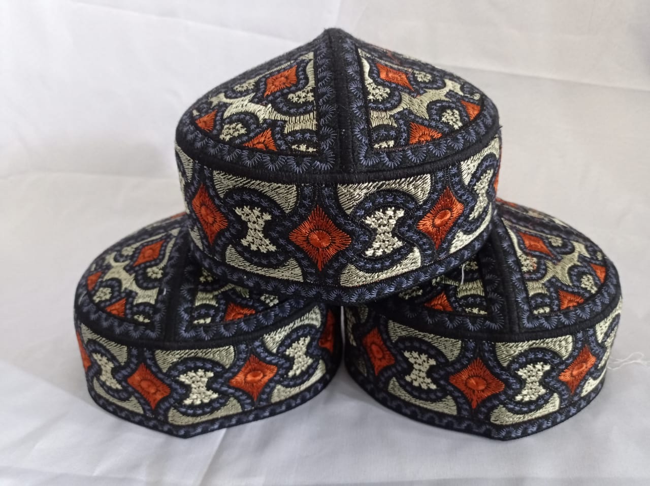 PECI SONGKOK KOPEAH PAKISTAN FULL BORDIR ANEKA MACAM MOTIF | Lazada ...