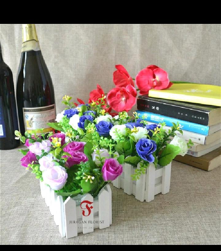 sg] BUNGA MAWAR 510 + VAS PAGAR KAYU bunga hias/bunga pagar/bunga palsu ...