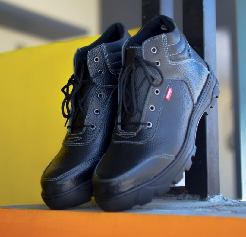 Sepatu Safety Kulit Sapi Kickers Sepatu PDH PDL TNI POLISI KITCHEN POM ...