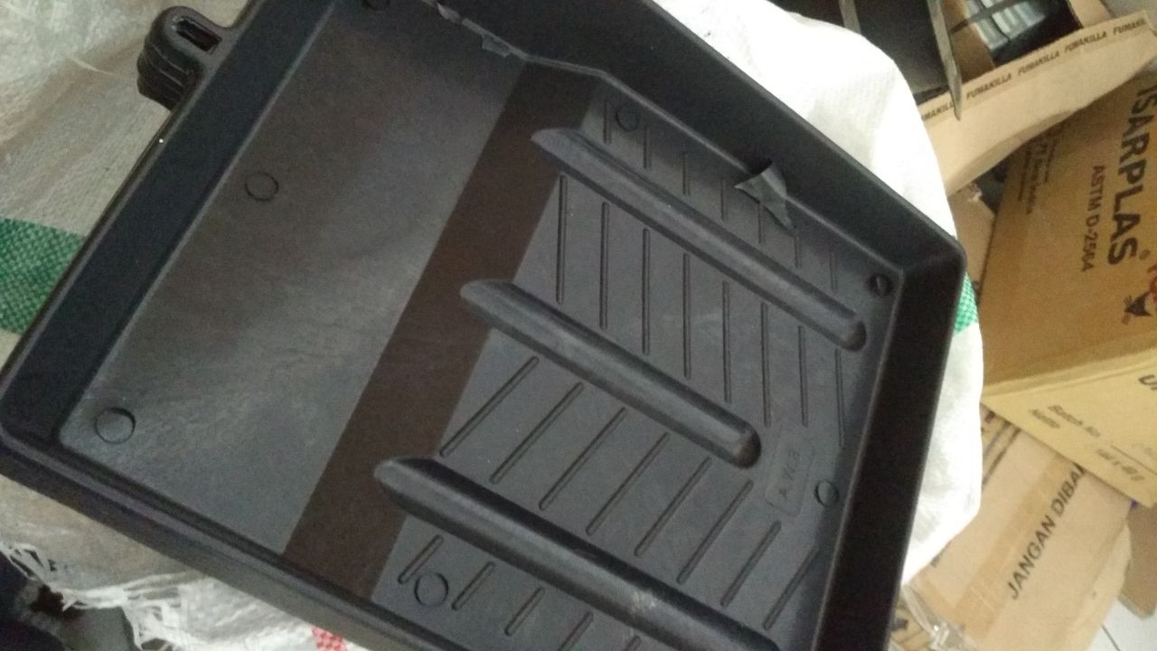 BAK CAT TEMBOK - TEMPAT ALAT ROLL CAT TEMBOK - EMBER CAT- ALAS CAT ...