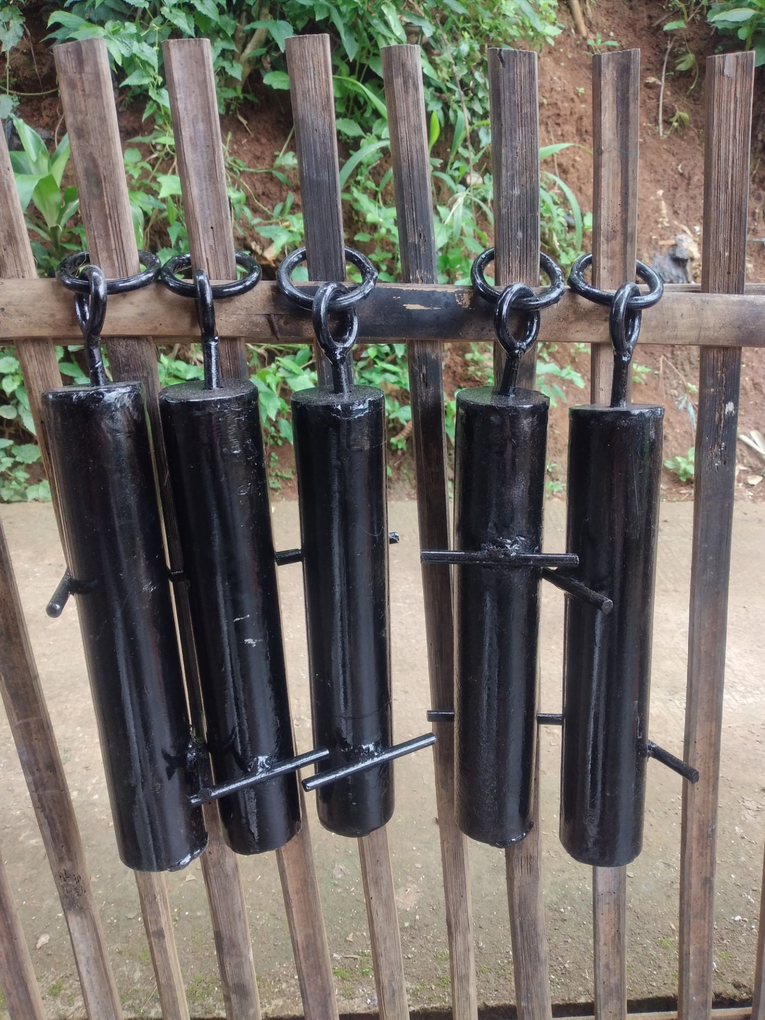 patok tanam besi untuk berjemur,domba garut,, sapi ,,dan anjing ...