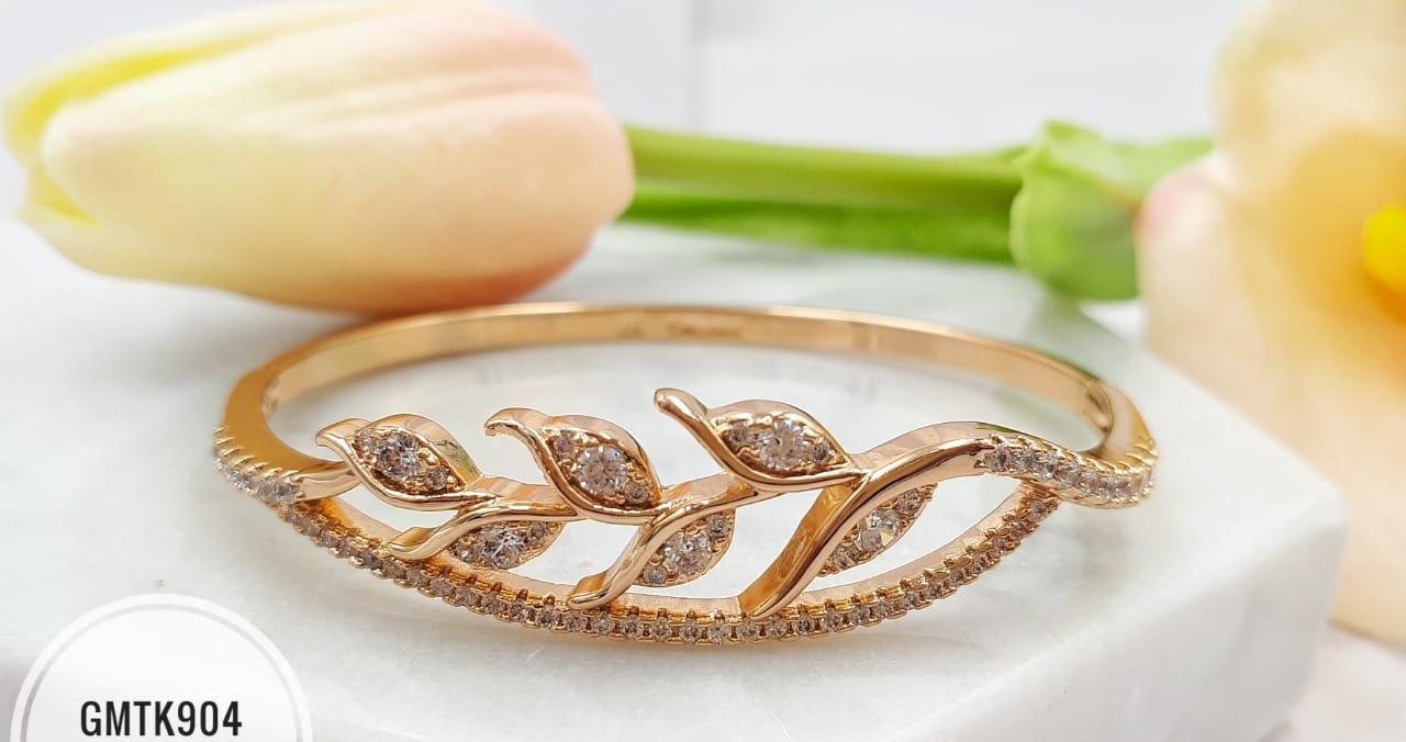 Gelang Tangan Model Bangkok Xuping Gold / Bangle mata daun | Lazada ...