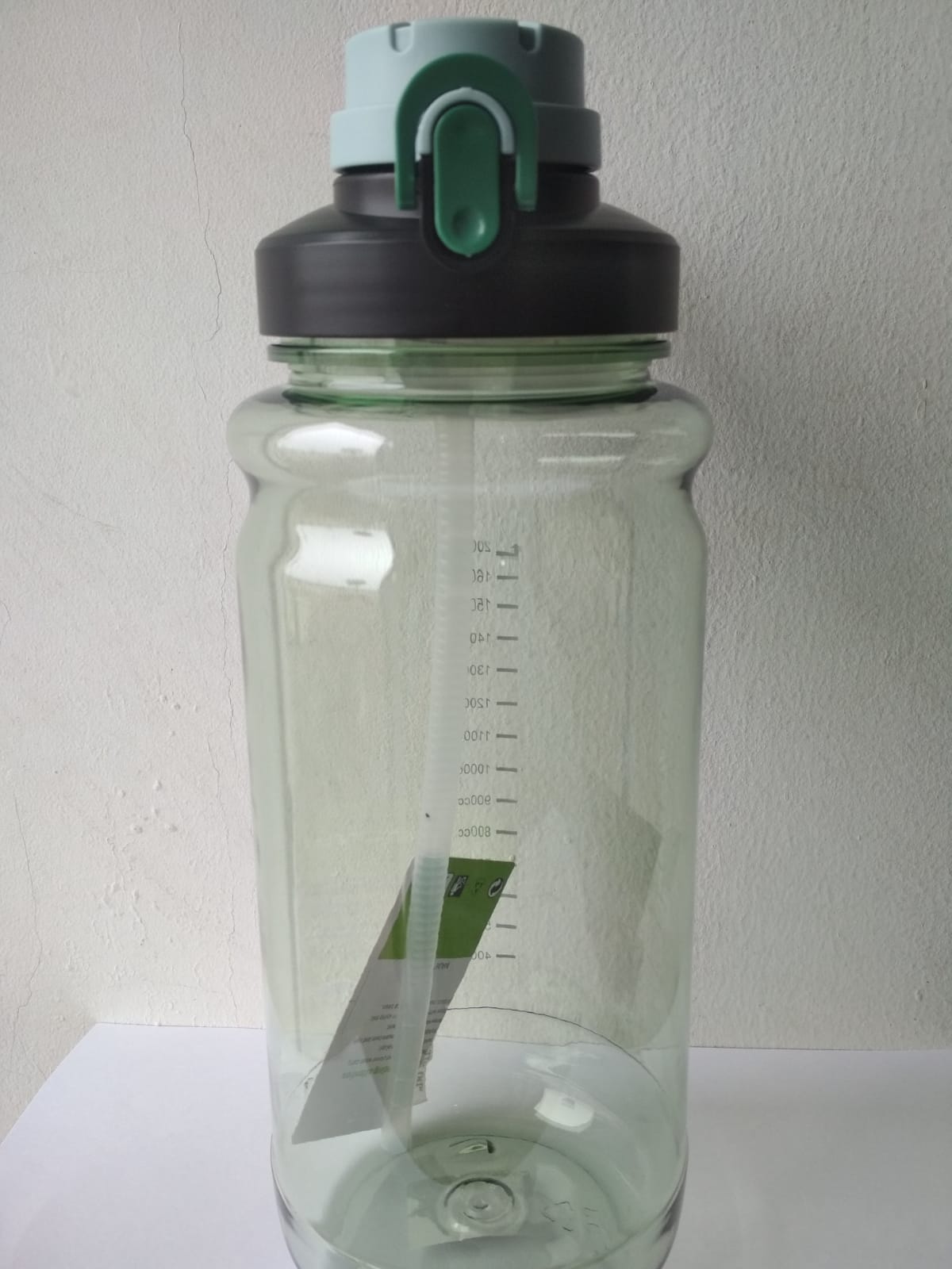 Botol Minum Jumbo 2 Liter Kekinian / Sport Kapasitas Besar 2000ml ...