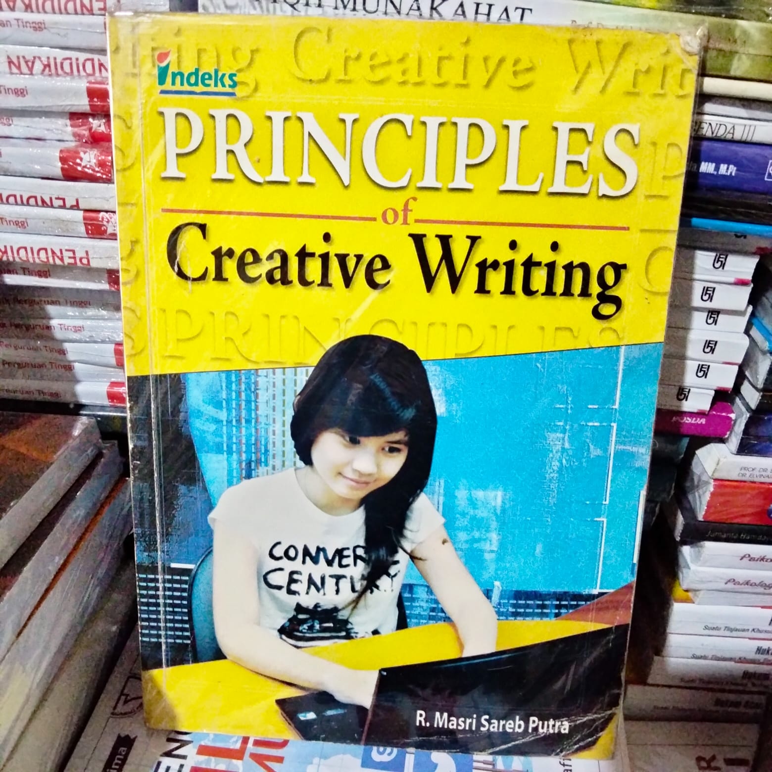 Buku PRINCIPLES OF CREATIVE WRITING By R. MASRI SAREB PUTRA | Lazada ...