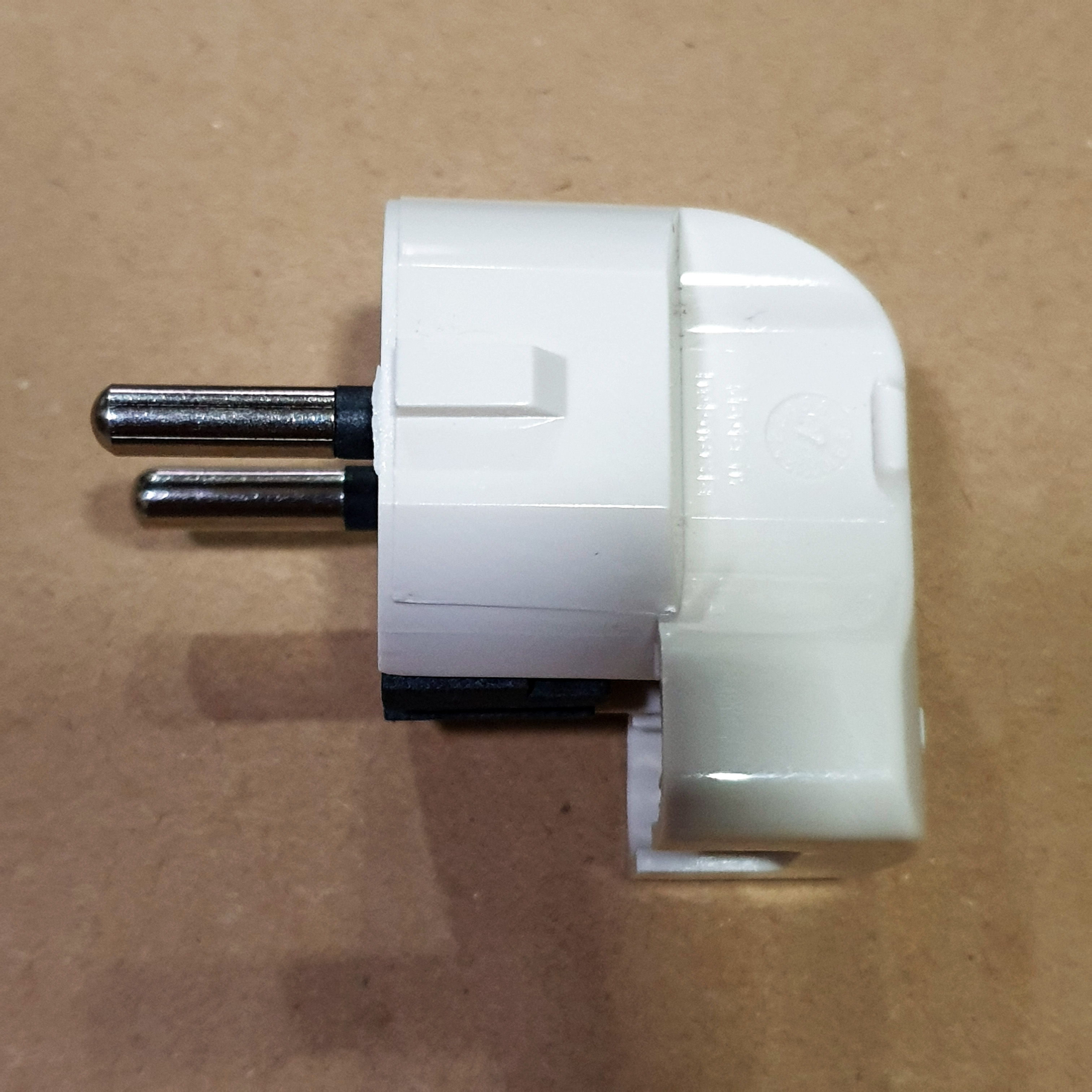 STEKER ARDE UTICON 10A KUNINGAN / COLOKAN LISTRIK KAKI 2 EU | Lazada ...