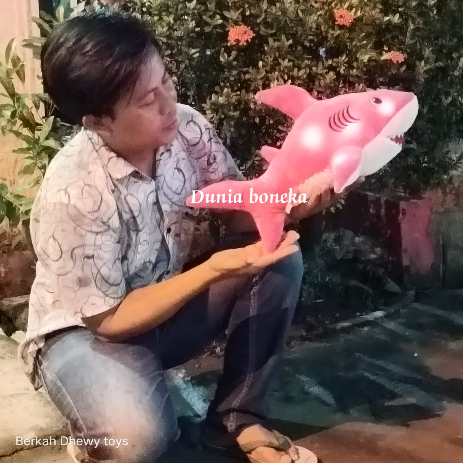 Boneka hiu shark jumbo lengkap dengan lampu (LED) | Lazada Indonesia