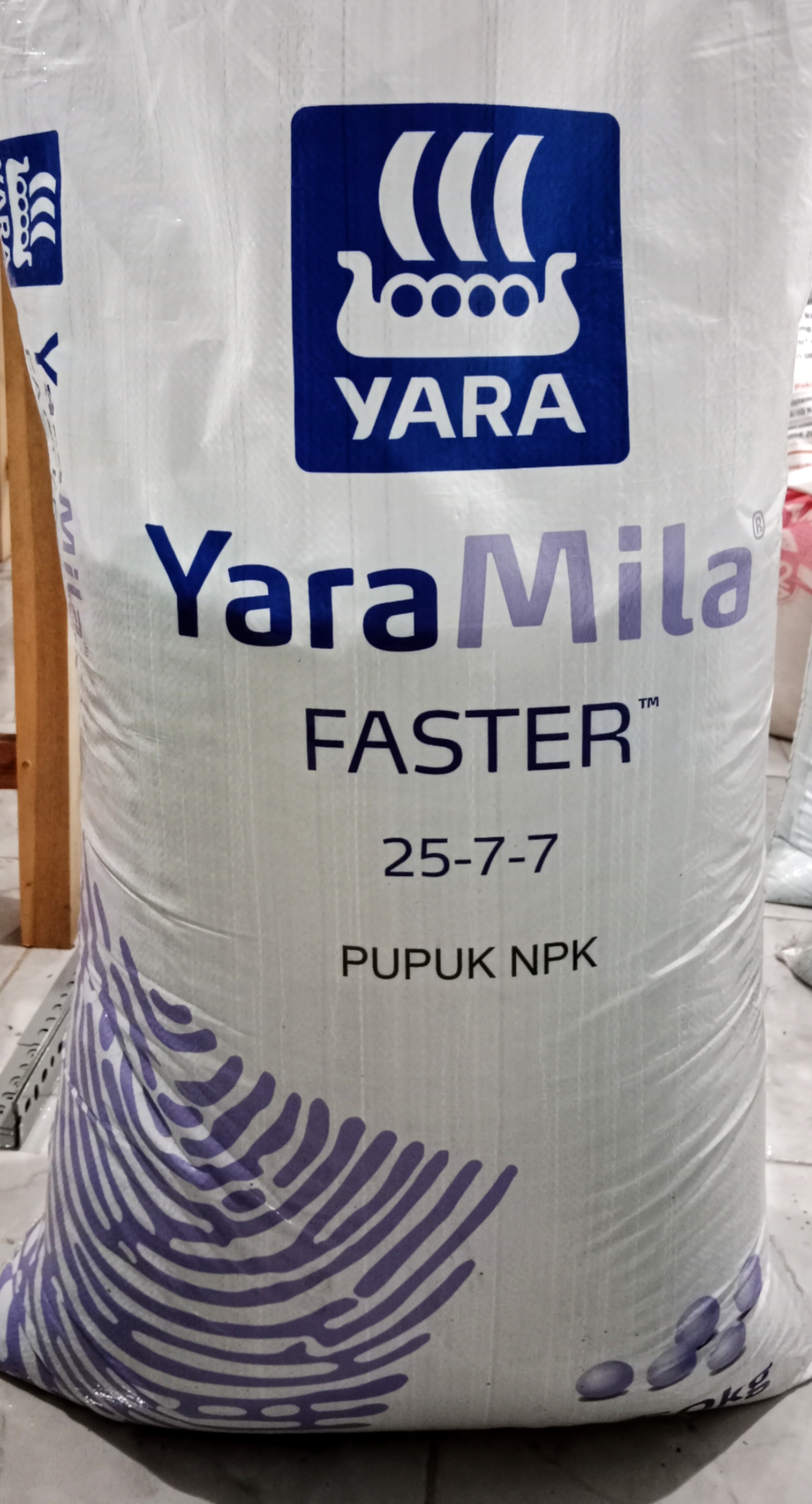 Pupuk NPK Yaramila Faster 25-7-7 Kemasan Repack 1 Kg | Lazada Indonesia