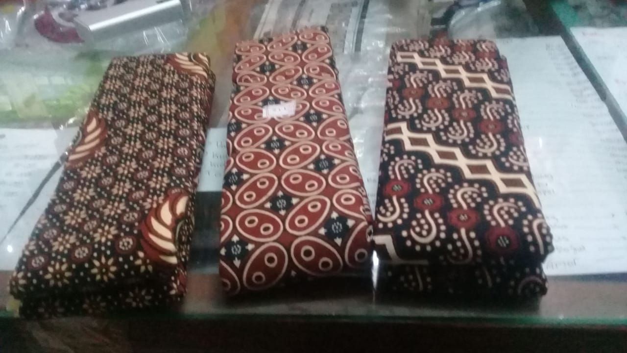 Kain Batik Sogan dasar hitam | Lazada Indonesia Kain Batik Sogan dasar hitam | Lazada Indonesia