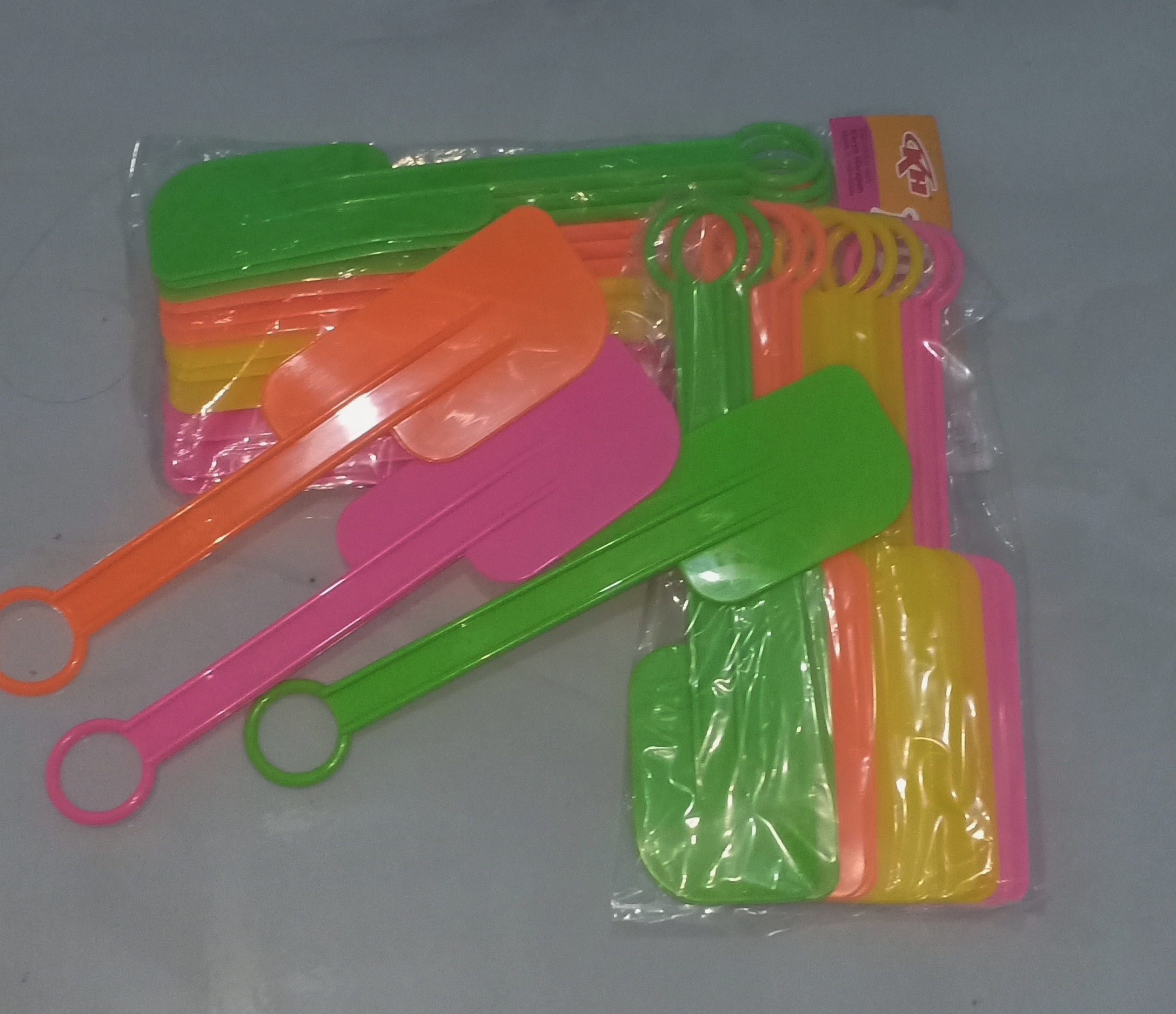Lemet plastik / solet spatula plastik / | Lazada Indonesia
