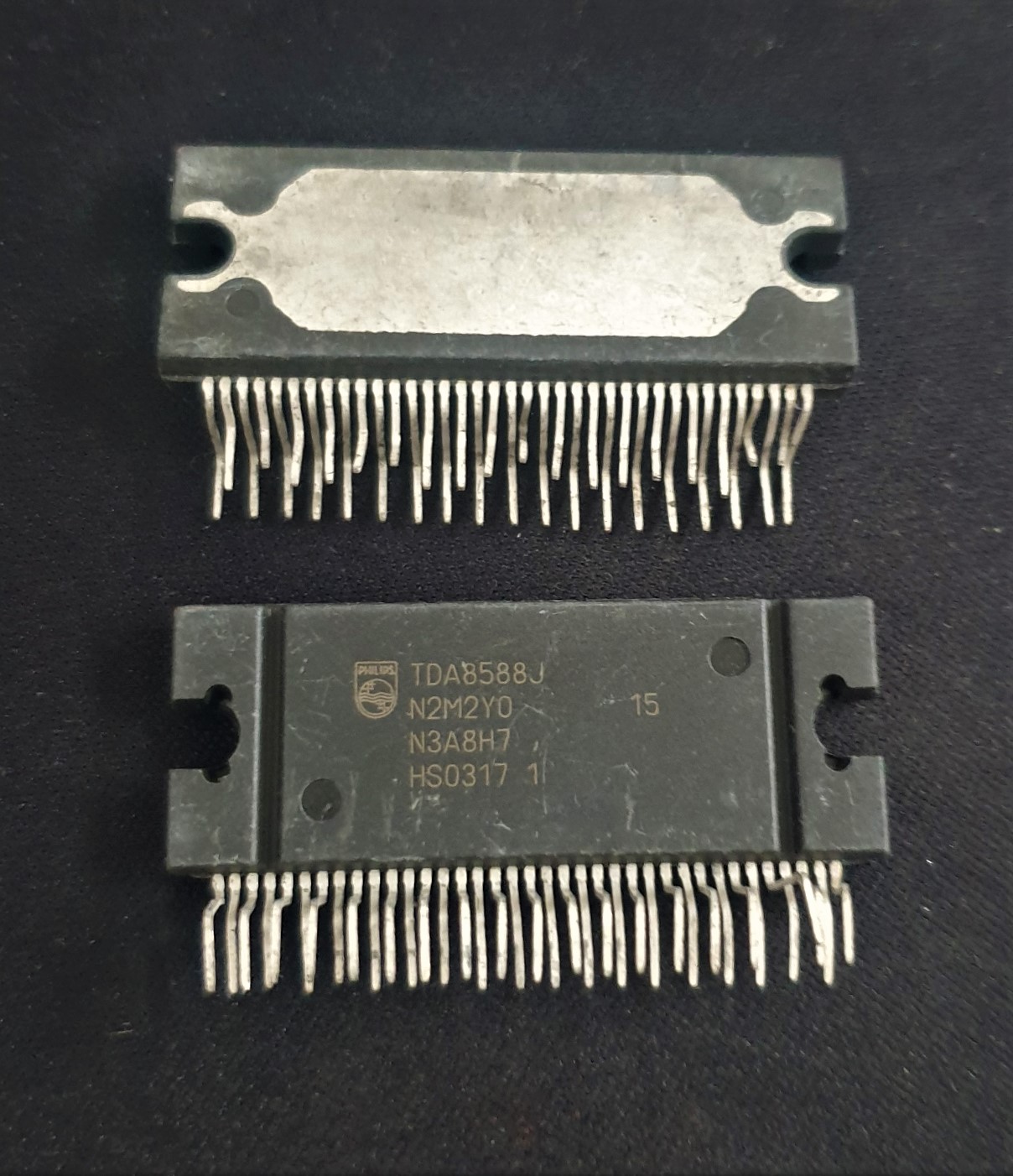 IC TDA8588J TDA 8588 J 4x50W Power Amplifier Multiple Volt Regulator ...