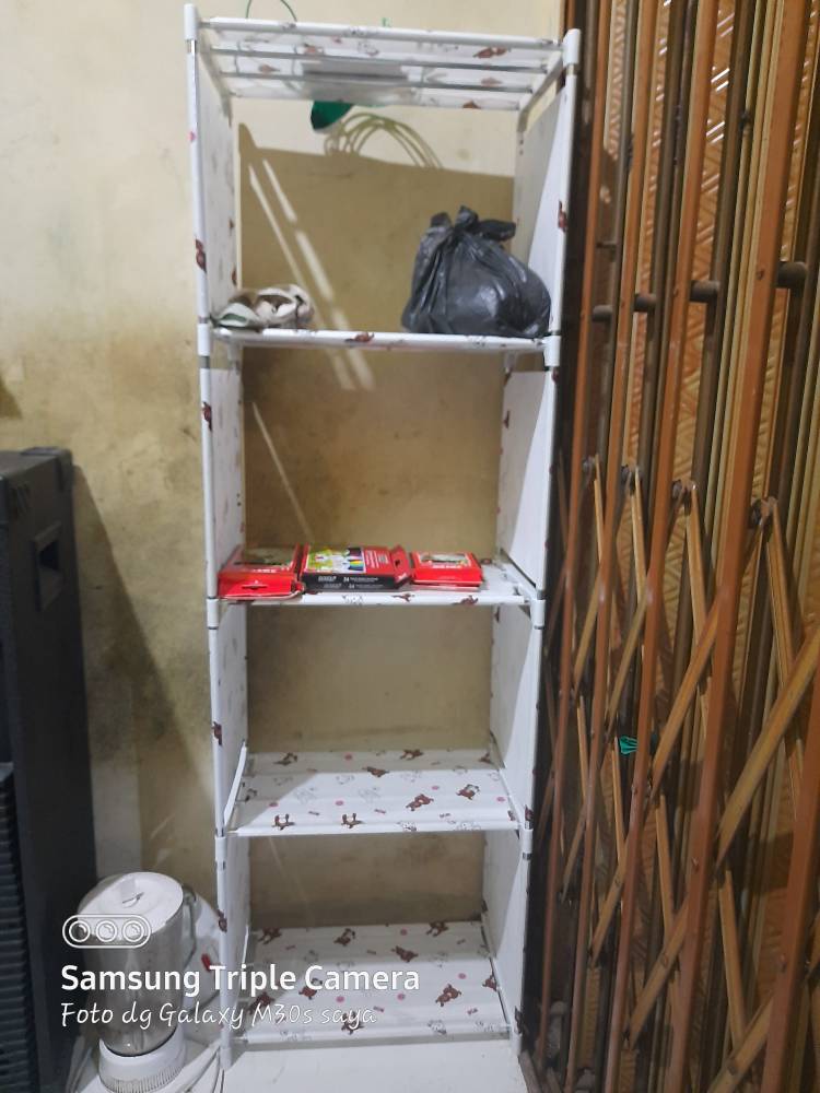 REKOMENDASI Rak Helm Lemari Helm Tempat Helem Rak" Helm Lemari ...