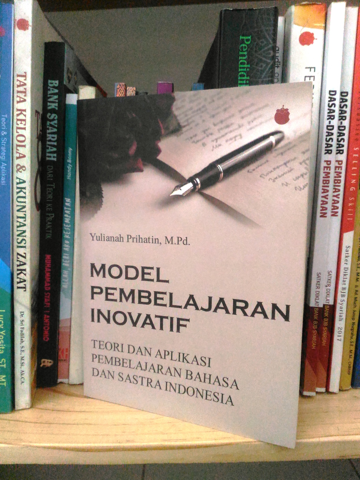 Teori Dan Aplikasi Model Pembelajaran Inovatif Bahasa dan Sastra Indonesia | Lazada Indonesia