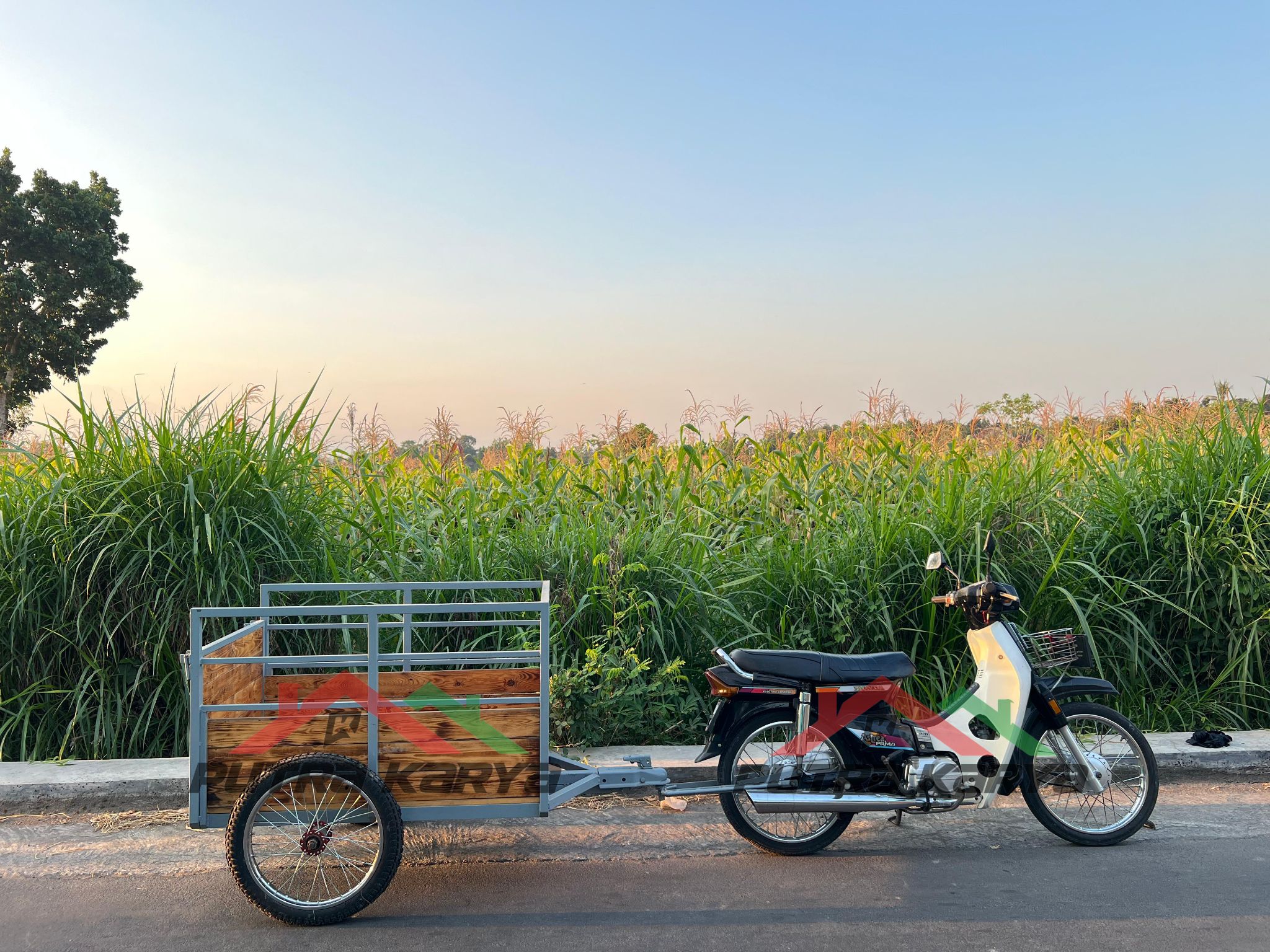 GEROBAK DEREK MOTOR SEBAGUNA MULTIFUNGSI / GEROBAK BARANG / GEROBAK ...