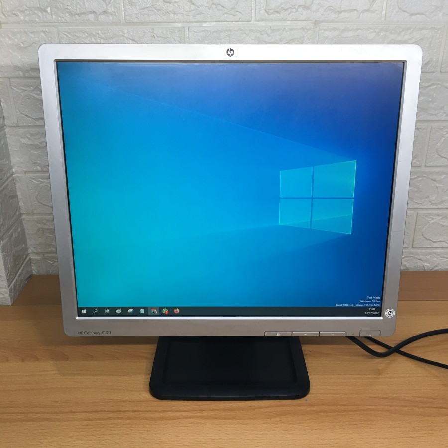 LCD Monitor Komputer HP 19 Inch Kotak Square Normal | Lazada Indonesia
