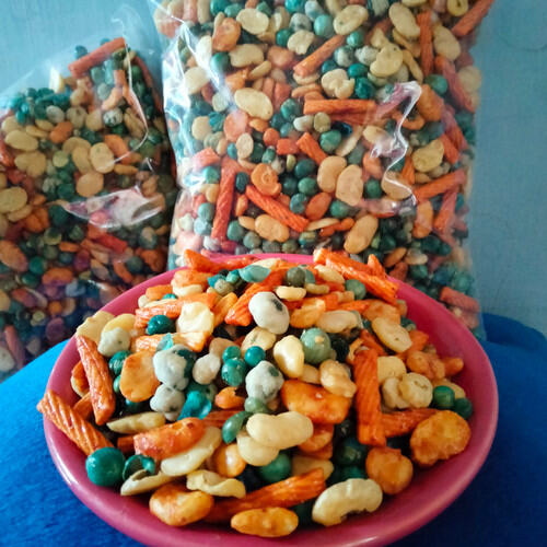 Snack Makanan Camilan Cemilan Kacang Campur mix warna-warni kemasan ...