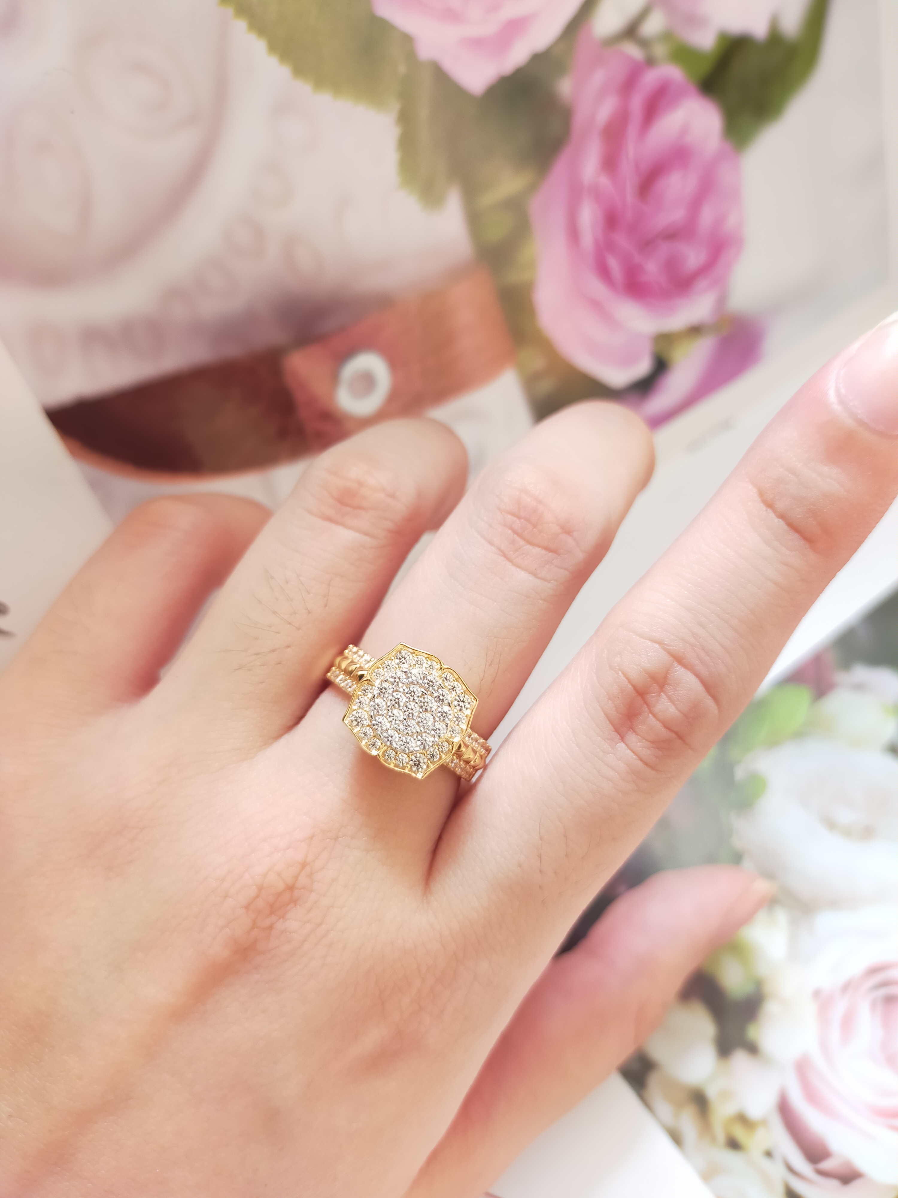 Cincin Permata Besar Carla CSW cincin jumbo emas muda 375 cincin ...