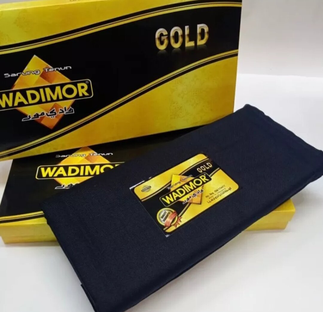 SARUNG WADIMOR POLOS HITAM NON TUMPAL - GOLD | SARUNG POLOS WARNA ...