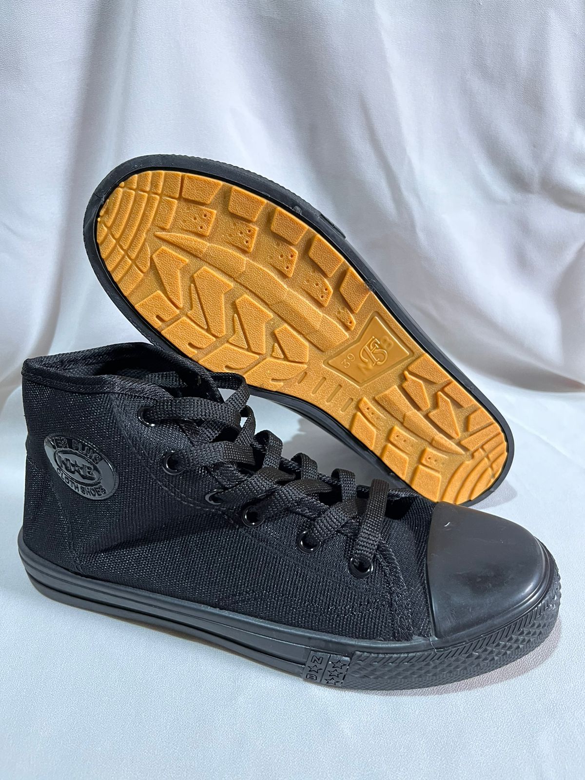 Sepatu Sekolah Nb Tali tinggi Full Hitam Sol Karet Kuning | Lazada ...