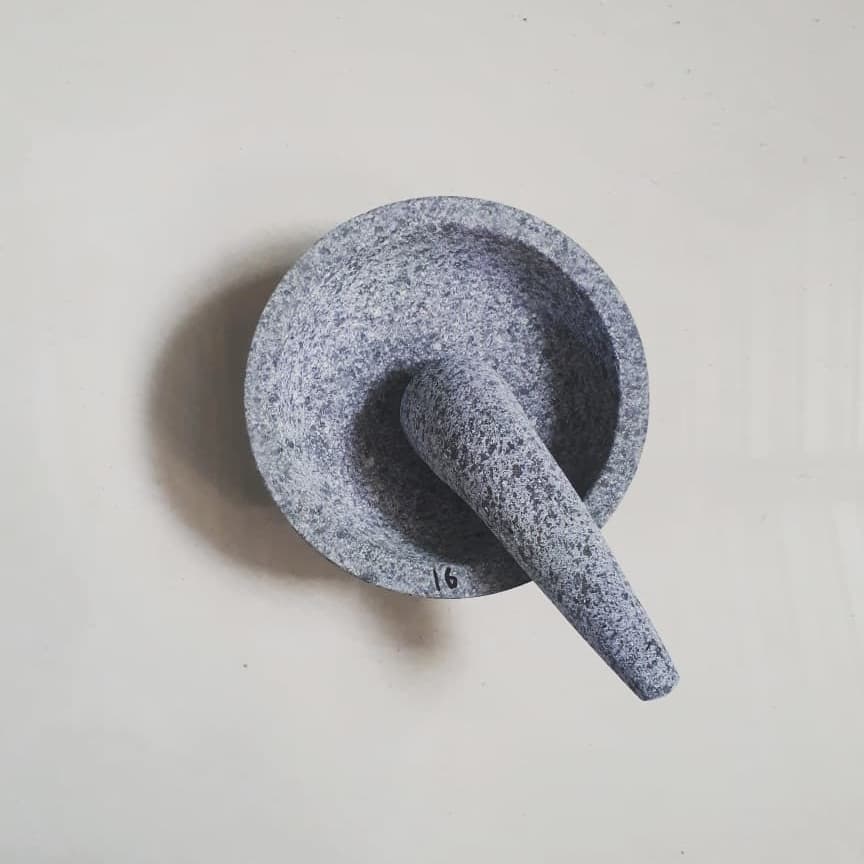 Cobek Coet Batu Bulat Dari Batu Alam Ukuran Diameter 16 Cm | Lazada ...