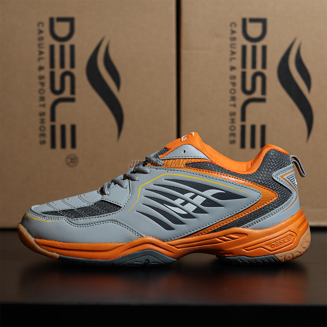 Sepatu Badminton Desle Anders Antonsen – Abu Muda/Orange | Lazada Indonesia