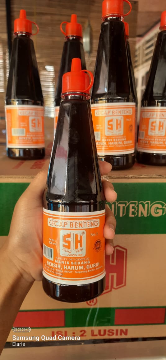 Kecap manis satu dus cap SH Benteng Tangerang kemasan dus isi 24 pcs ...