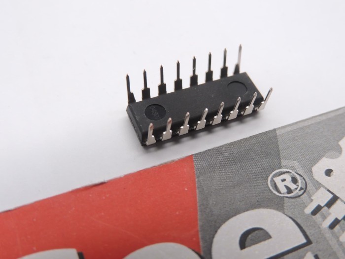 CD4051BE CD4051 BE Analog Multiplexer CD 4051 Demultiplexer IC DIP 16 ...