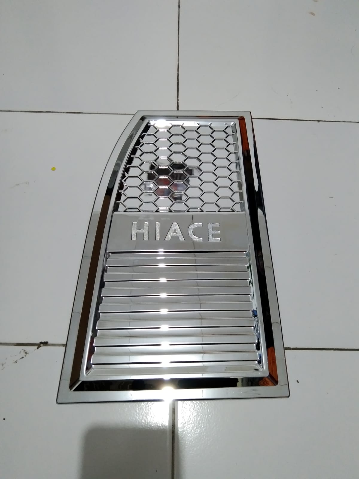 Tank cover/tutup tangki hiace chrome | Lazada Indonesia