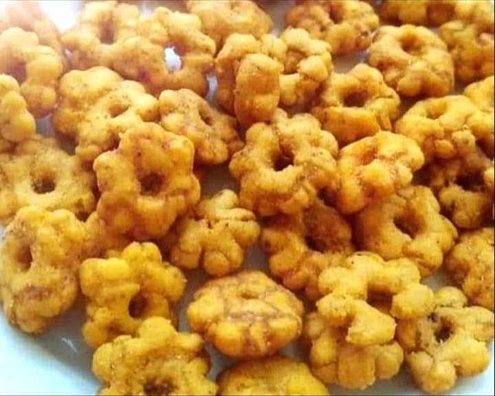 Pang pang / snack sakura 400 gram / anting anting / kembang ribut ...